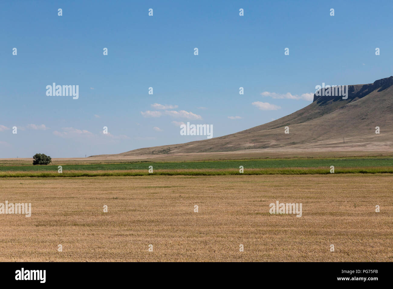Square butte hi-res stock photography and images - Alamy