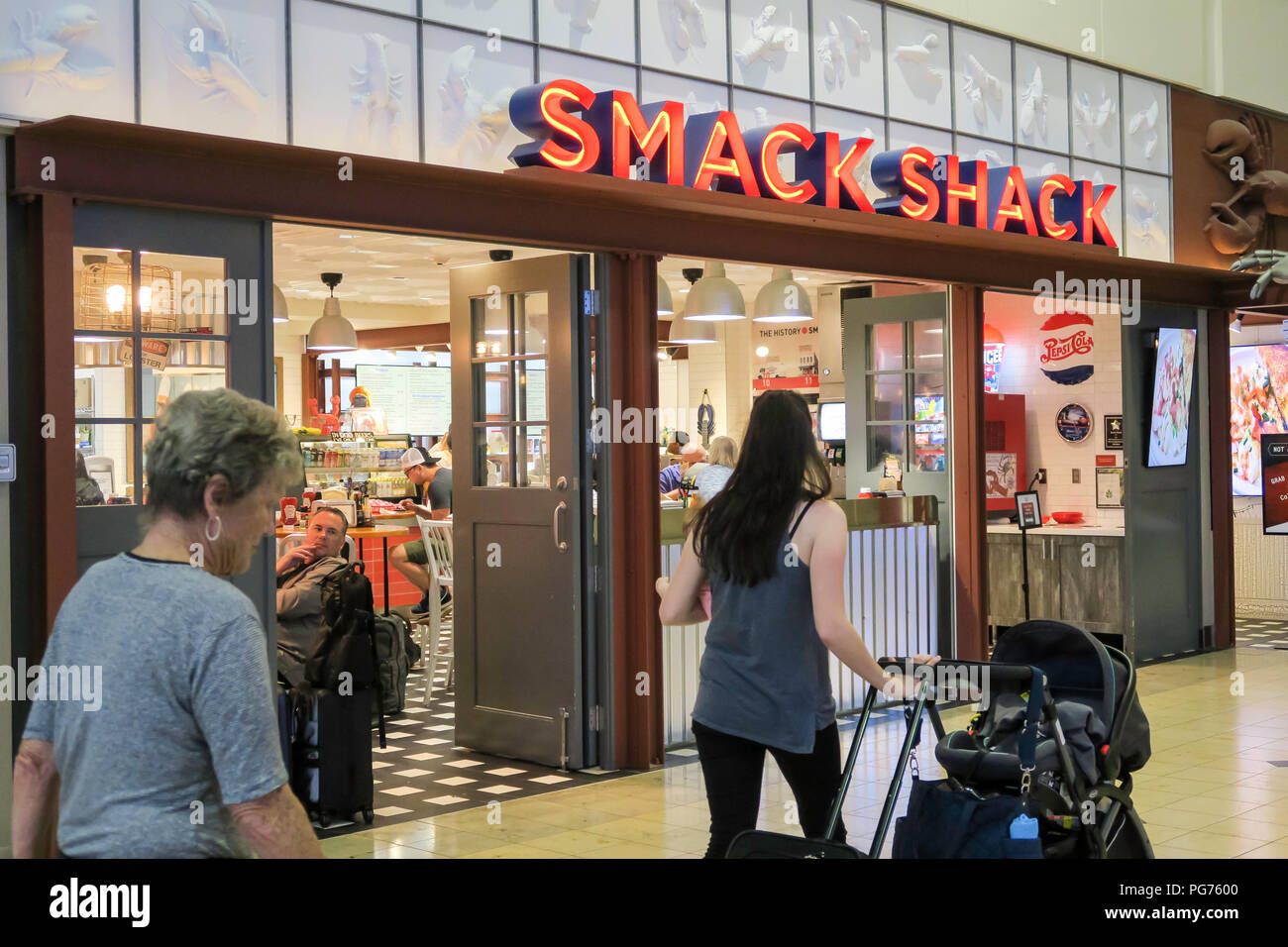 Minneapolis-Saint Paul International Airport, Minnesota, USA Stock ... Minneapolis-Saint Paul International Airport, Minnesota, USA Stock ...