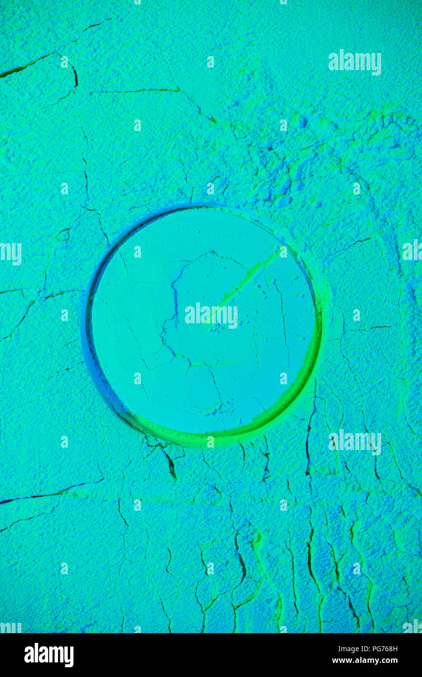 Turquoise neon hi-res stock photography and images - Alamy