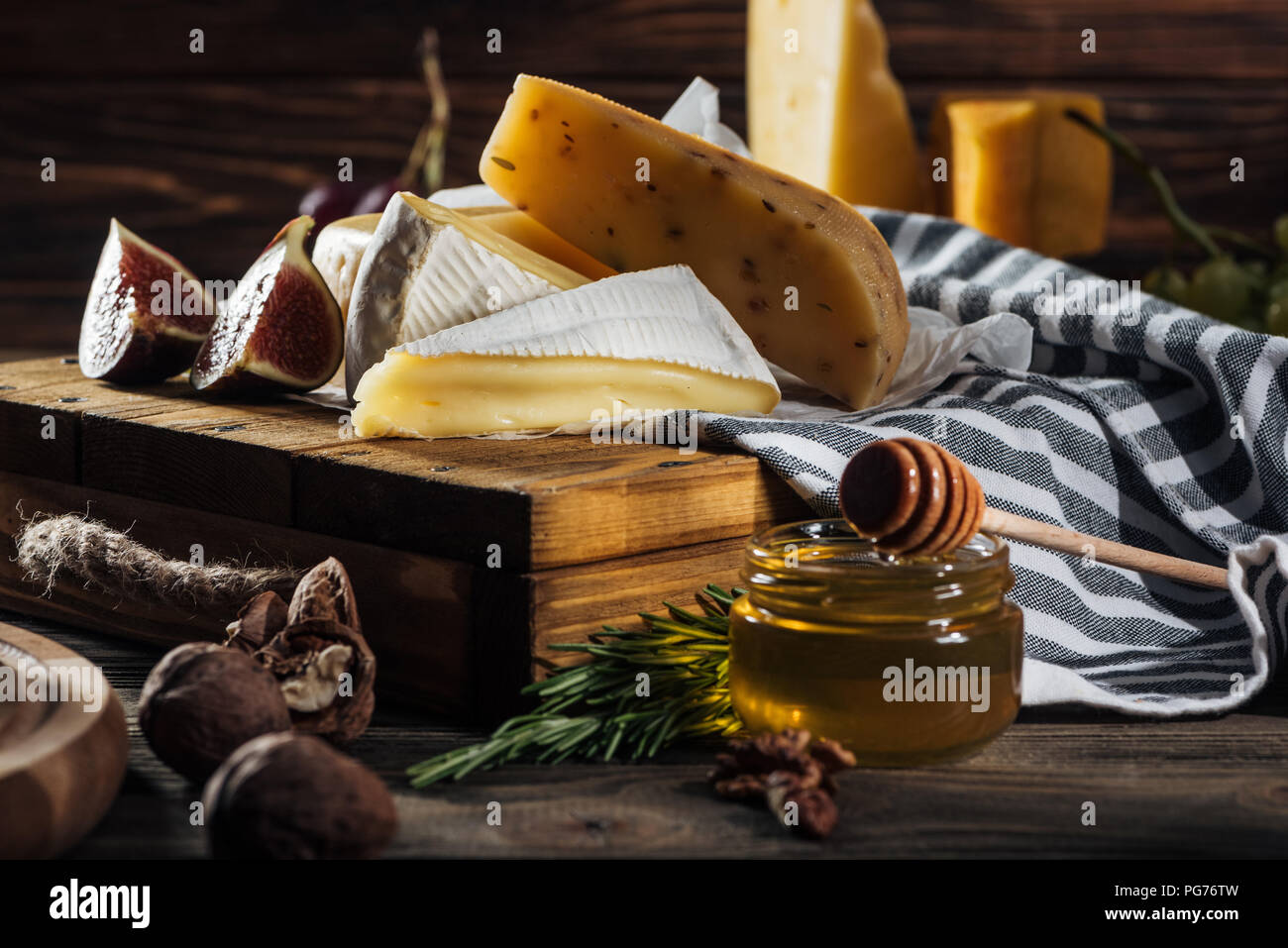 Different types cheese walnuts hi-res stock photography and images - Alamy