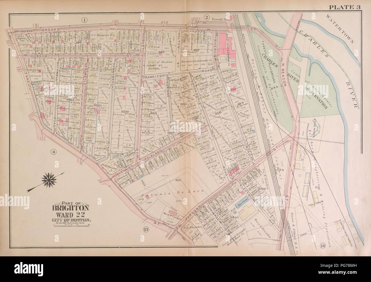 Boston atlas hi-res stock photography and images - Alamy