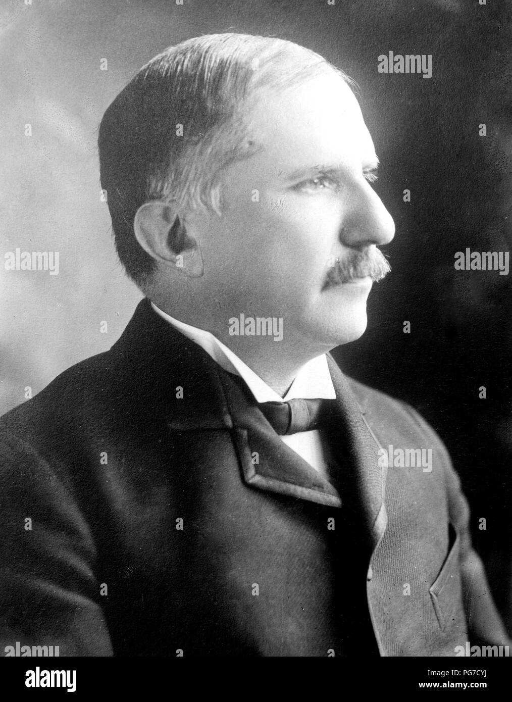 Raynor hi-res stock photography and images - Alamy