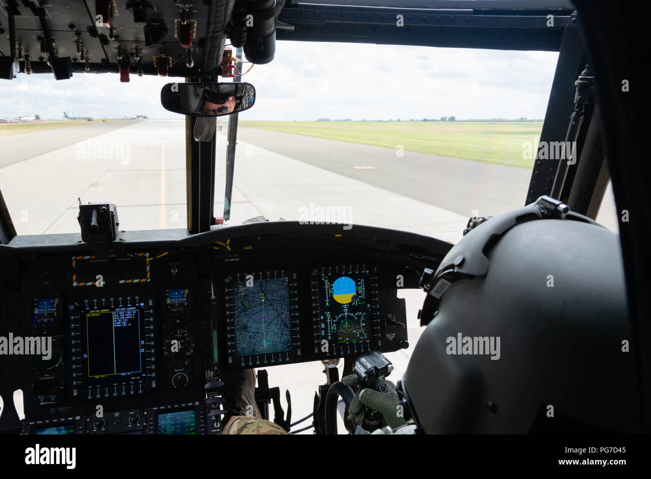 An Army CH-47 Chinook pilot lands the aircraft after its performance in ...