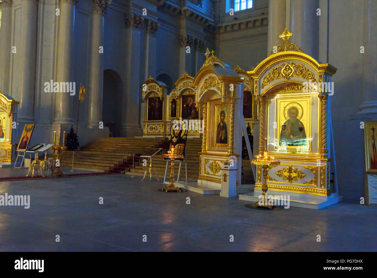 Saint Petersburg, Russia - January 5, 2018: Interior of Smolny ...