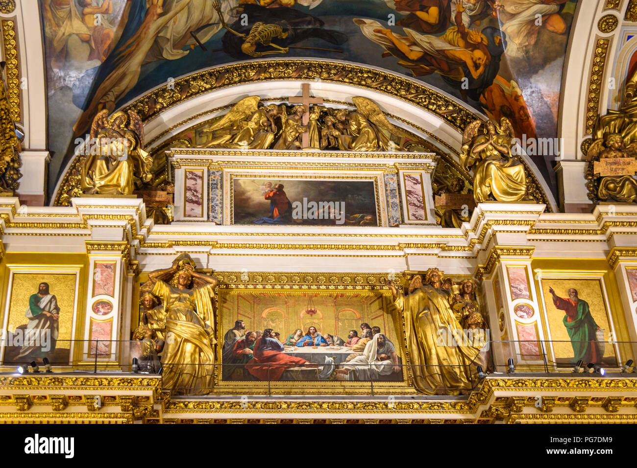 Saint Petersburg, Russia - January 6, 2018: Interior of Saint Isaac's ...