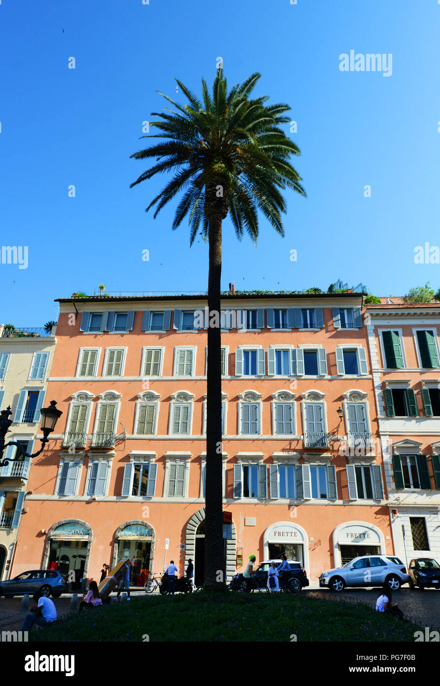 Colorful buildings at Rome's Spanish Square Stock Photo - Alamy