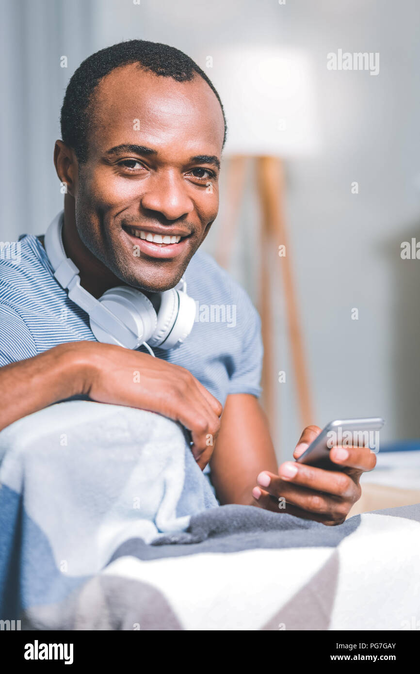 Waiting for a message hi-res stock photography and images - Alamy