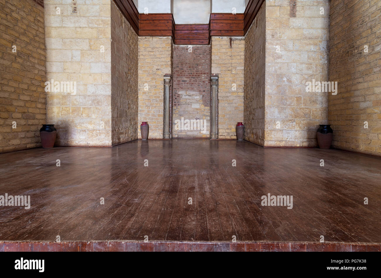 Niche cairo hi-res stock photography and images - Alamy