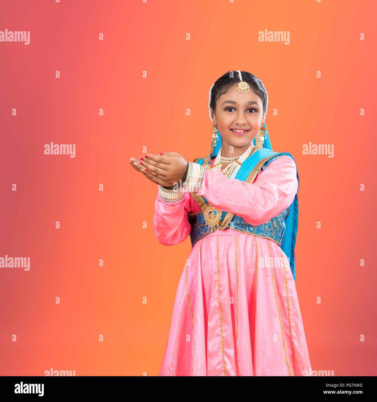 Portrait of a Young Kathak Classical Indian dancer in Costume Stock ...
