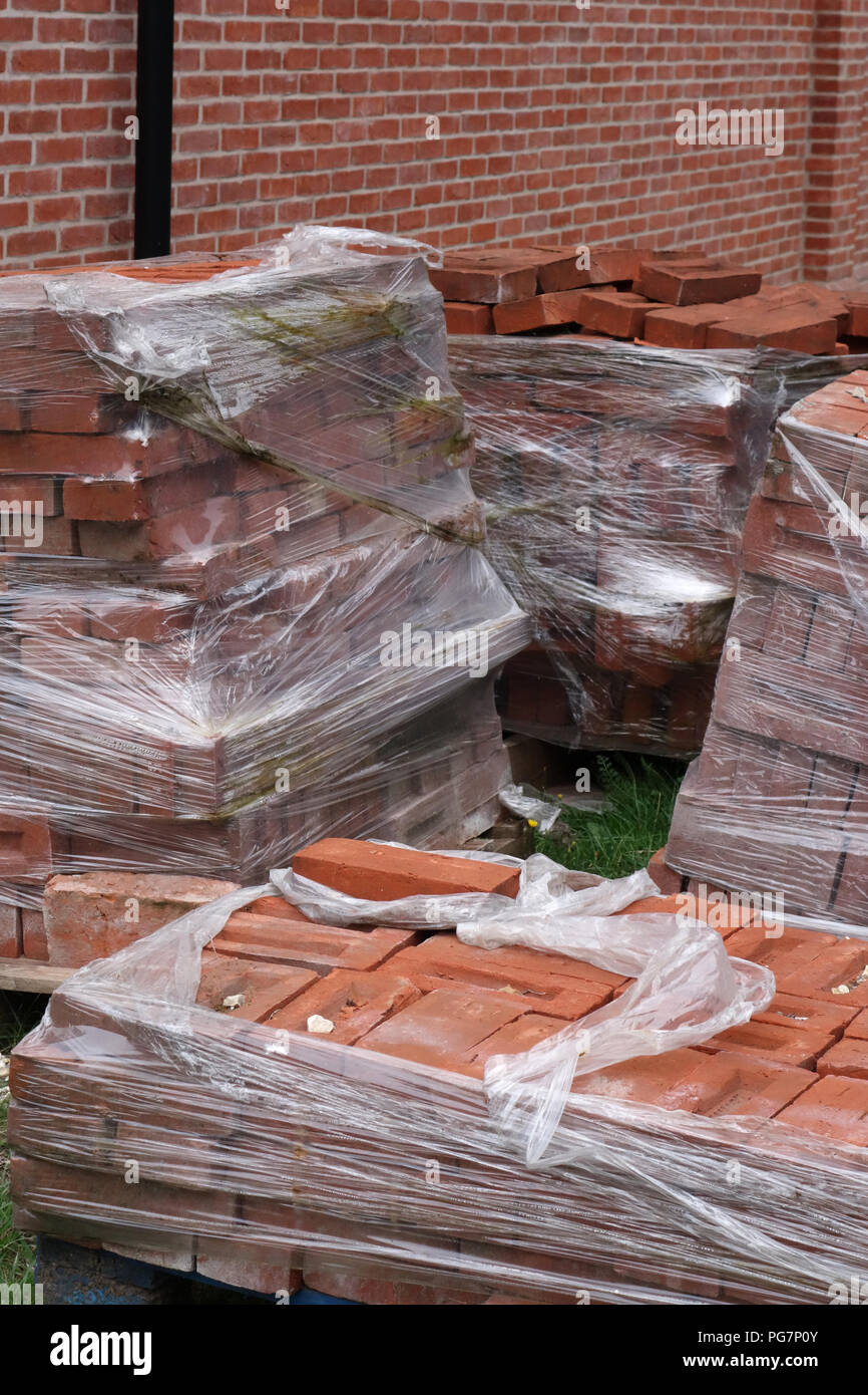 New reclaimed bricks hi-res stock photography and images - Alamy