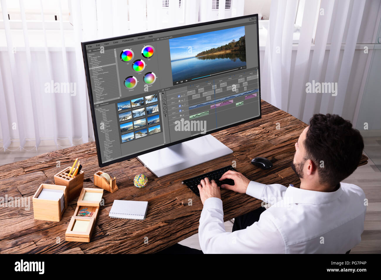 Male editor hi-res stock photography and images - Alamy