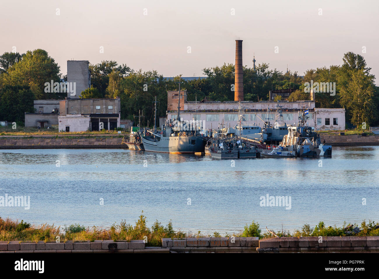 Kotlin hi-res stock photography and images - Alamy