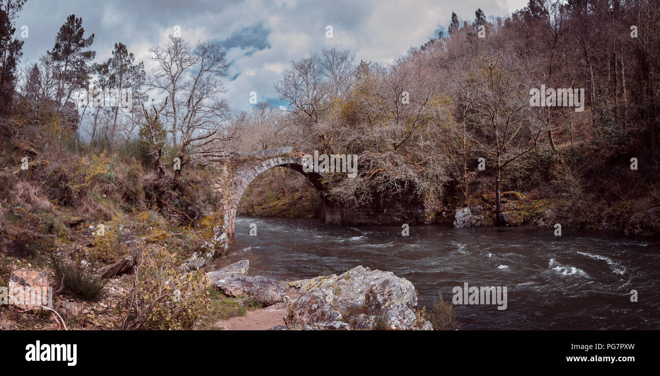 Stonebridge hi-res stock photography and images - Alamy