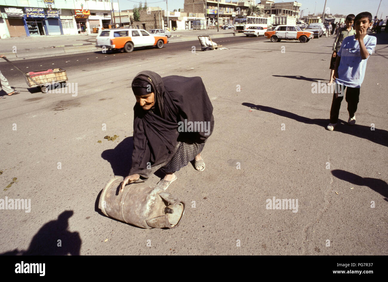 1990s woman street hi-res stock photography and images - Alamy