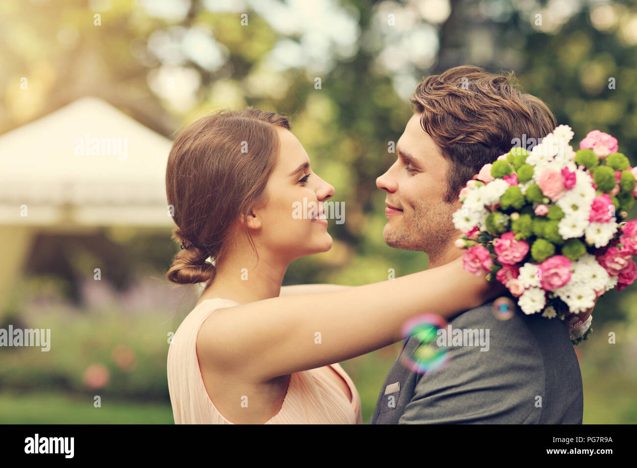 Beautiful happy couple enjoying hi-res stock photography and images - Alamy