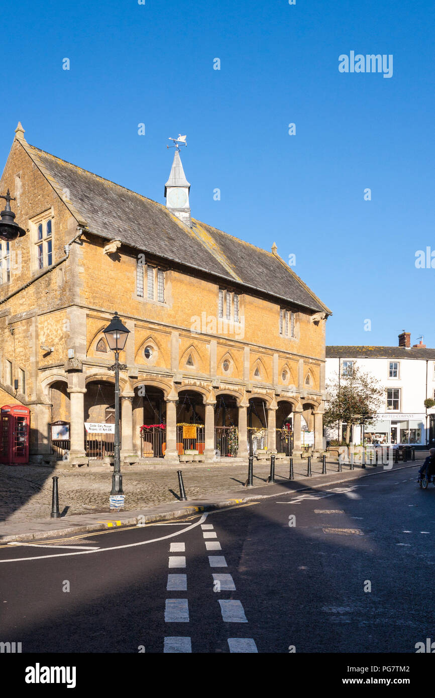 Castle cary hi-res stock photography and images - Alamy