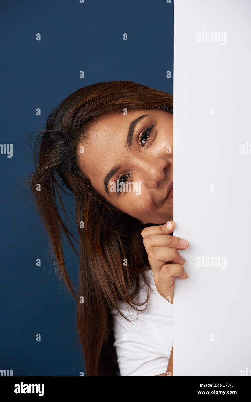 Blank studio background hi-res stock photography and images - Alamy