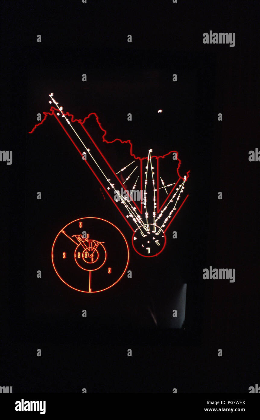 Air traffic control map hi-res stock photography and images - Alamy