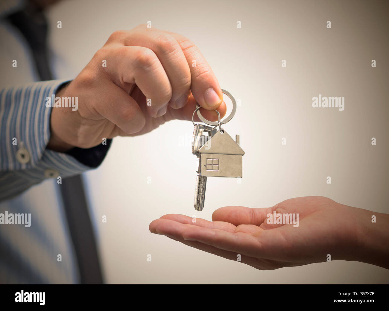 House tenant key hi-res stock photography and images - Alamy