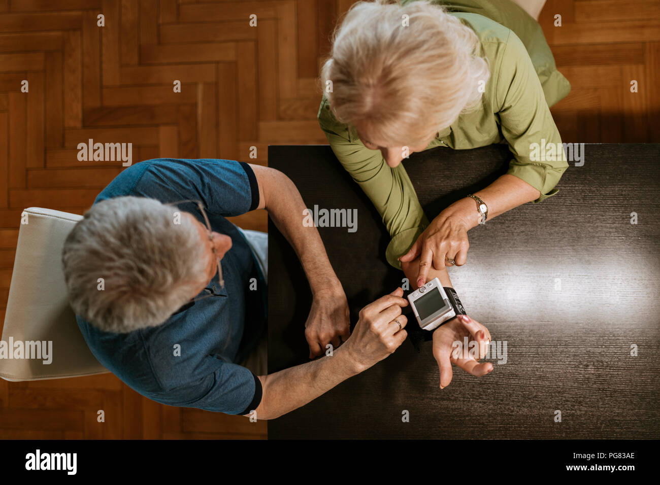 Process taking blood test hi-res stock photography and images - Alamy