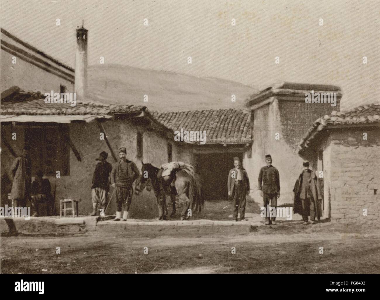 Auberge indigène entre Drama et Cavalla avec la pierre antique - Van ...