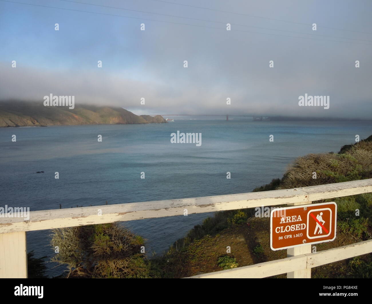 Golden gate bridge military bunker hi-res stock photography and images ...