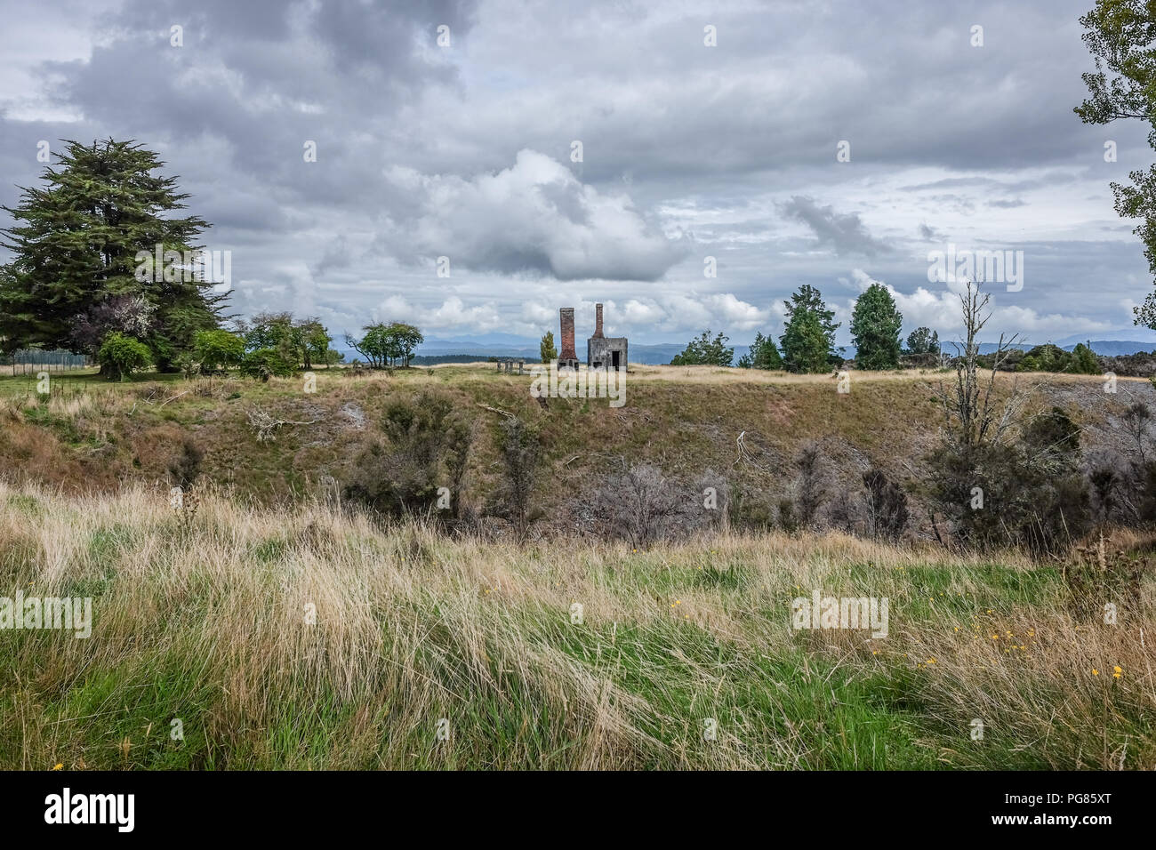 Waiuta big river track hi-res stock photography and images - Alamy