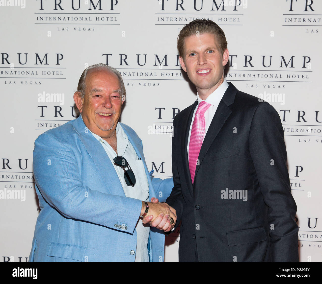 ***FILE PHOTO*** Robin Leach Has Passed Away at The Age of 76 LAS VEGAS ...