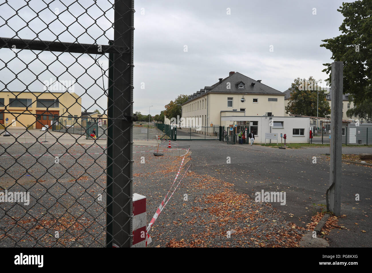 Anchor centres hi-res stock photography and images - Alamy