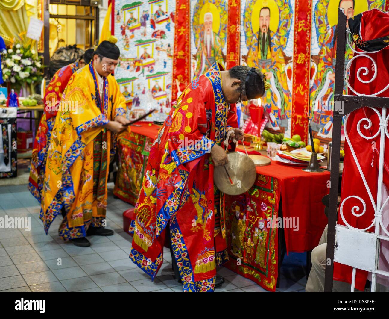 George Town, Penang, Malaysia. 24th Aug, 2018. Taoist priests perform a ...