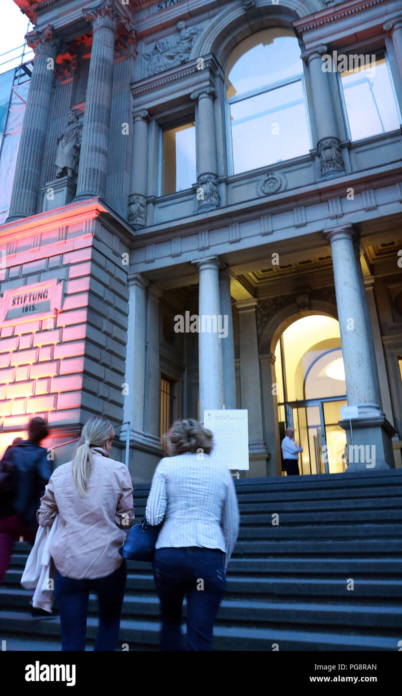 Frankfurt, Germany. 24th Aug, 2018. People visit the Staedel Museum ...