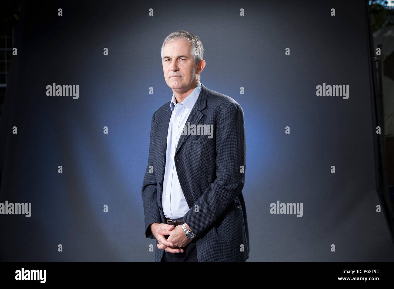 News editor hi-res stock photography and images - Alamy