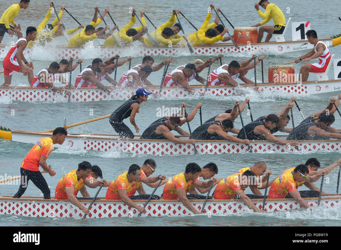 Palembang, Indonesia. 25th Aug, 2018. Rowers of China (Front), rowers ...