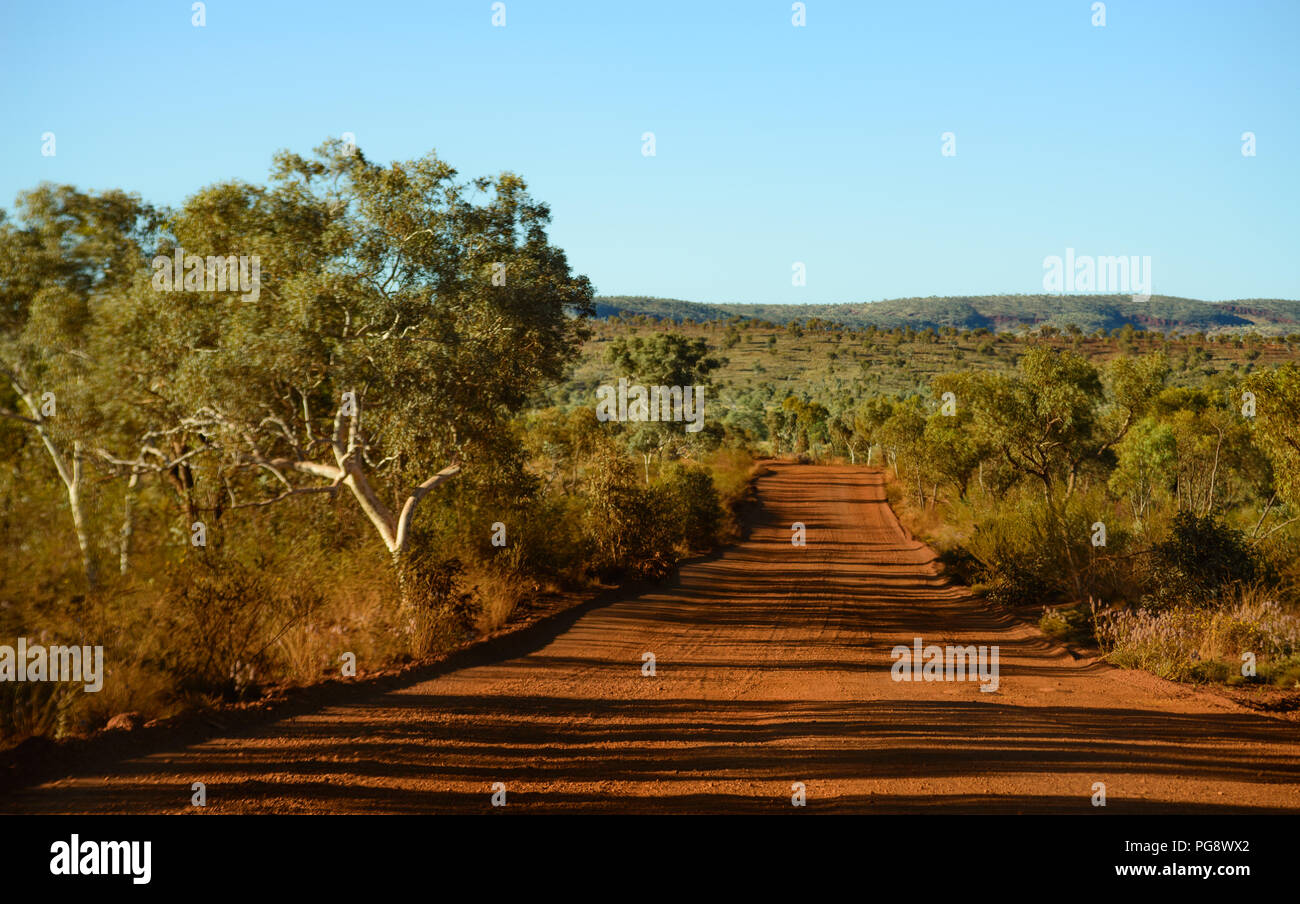 Empty outback roads. Red dust. Western Australia Stock Photo - Alamy