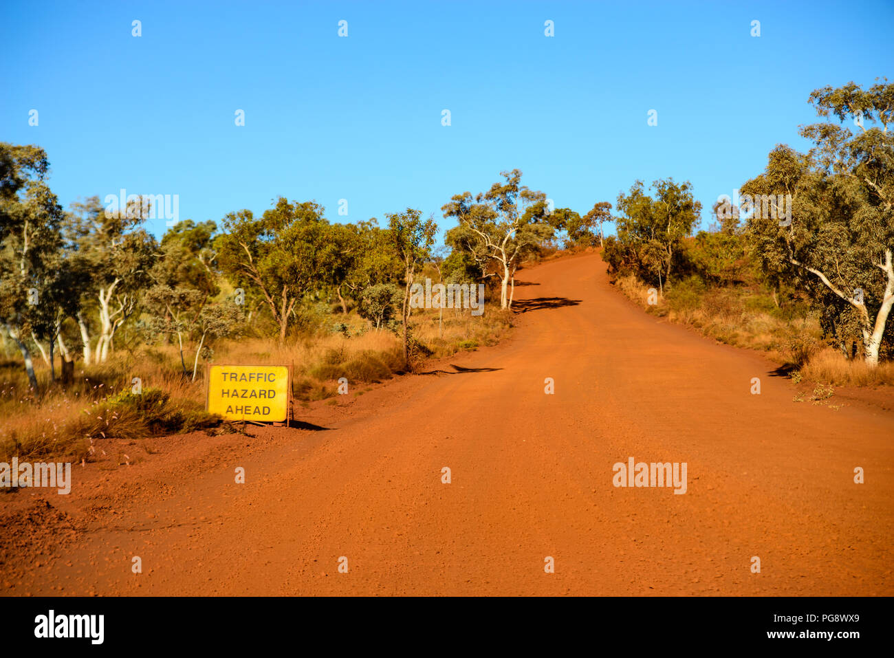 Empty outback roads. Red dust. Western Australia Stock Photo - Alamy