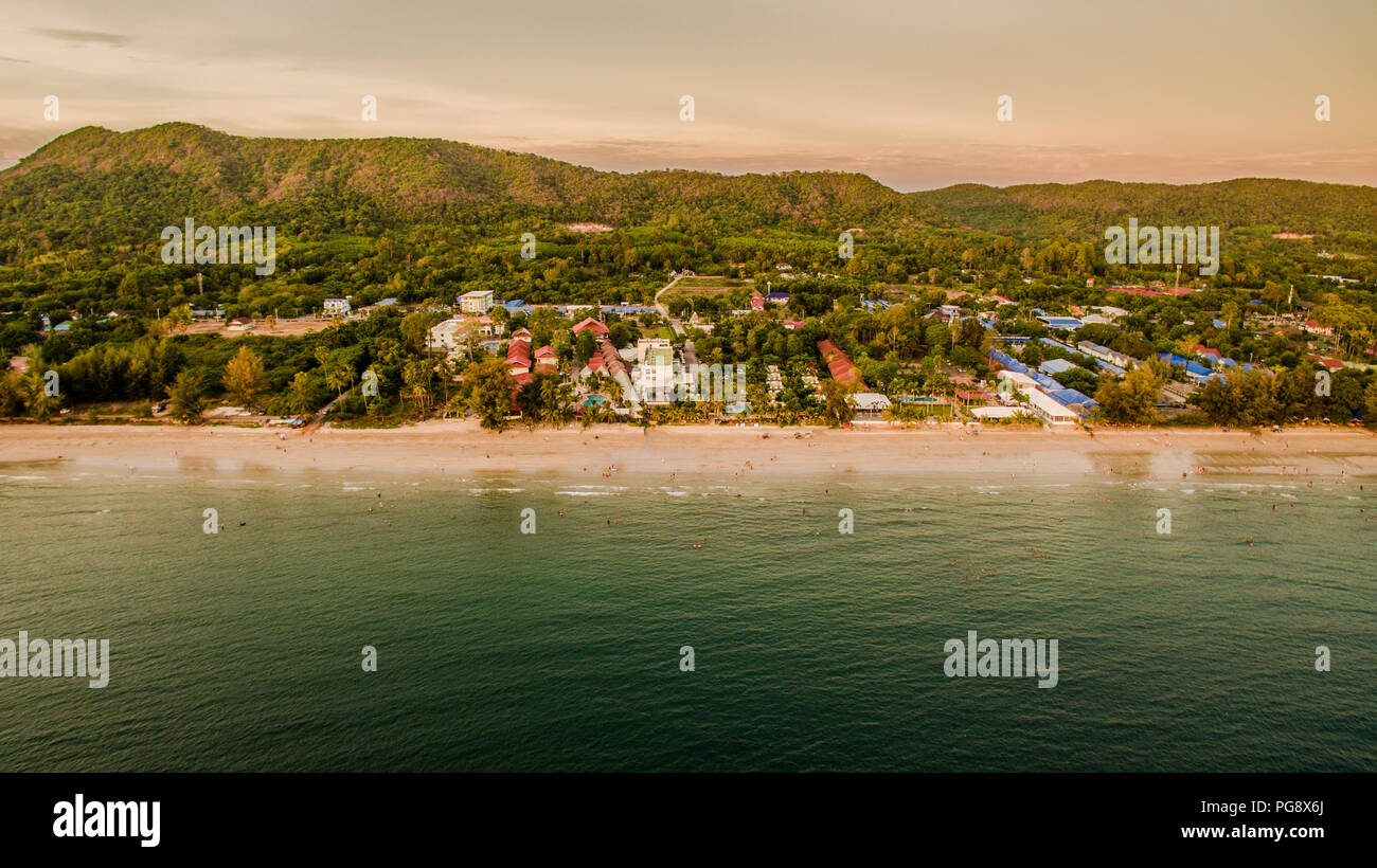 Drone photography beach people hi-res stock photography and images - Alamy