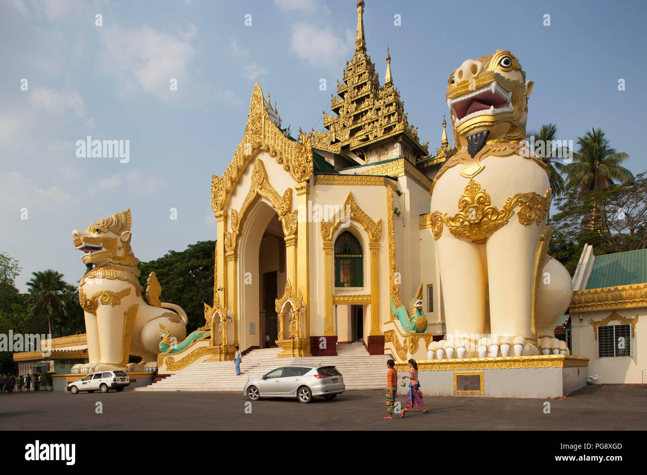 Myanmar gate hi-res stock photography and images - Alamy