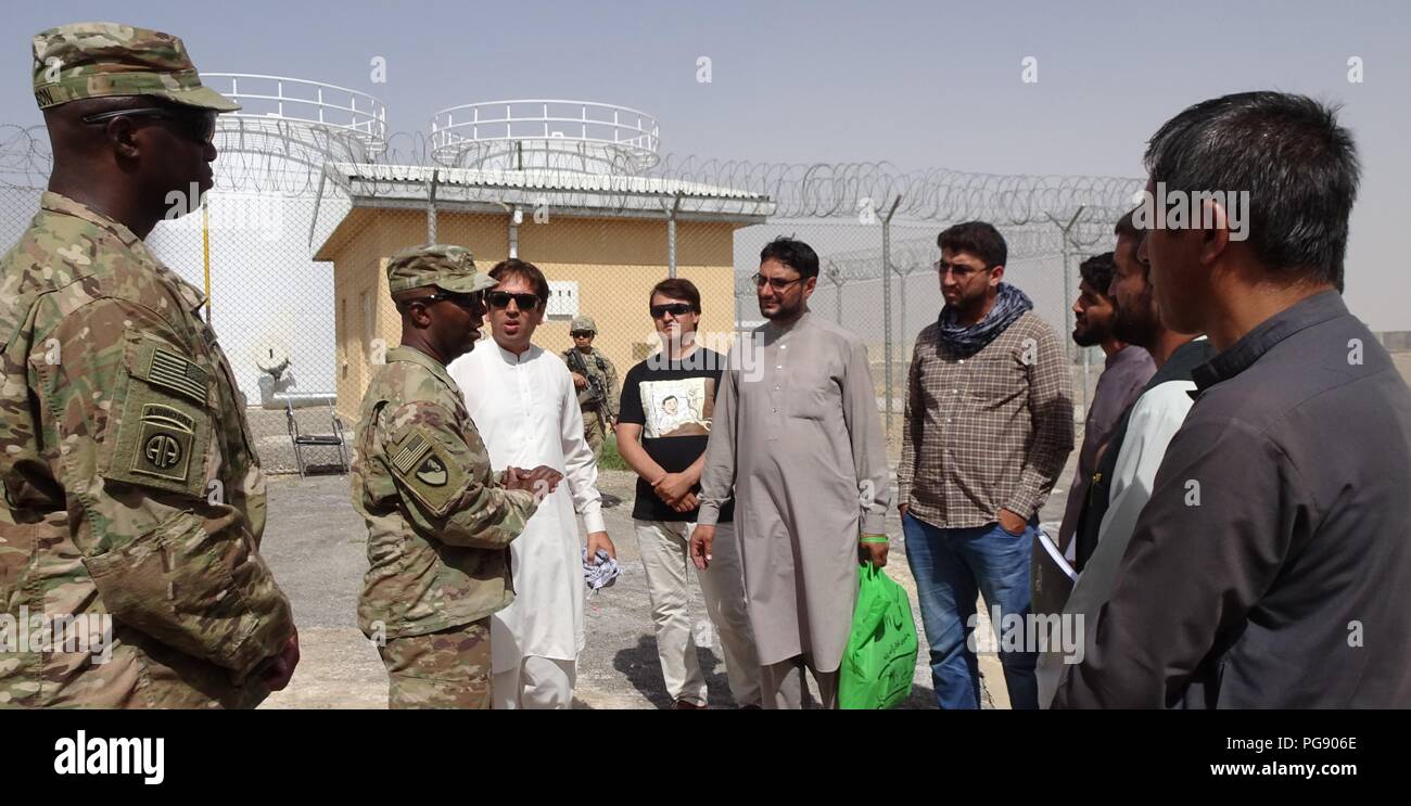 Transatlantic Afghanistan District Commander, Col. Jason Kelly and ...
