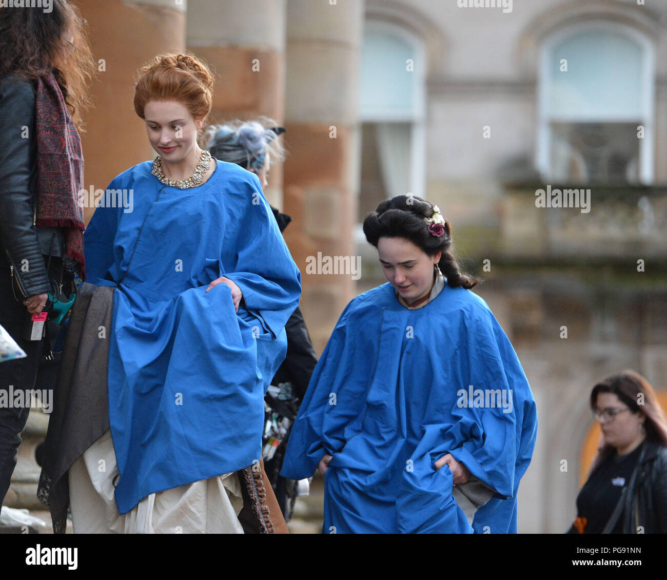 Outlander tv show cast hi-res stock photography and images - Alamy
