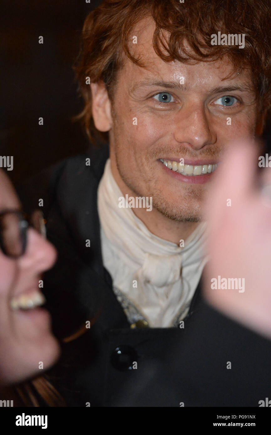 Outlander star Sam Heughan (plays the charachter of Jamie Fraser) meets ...