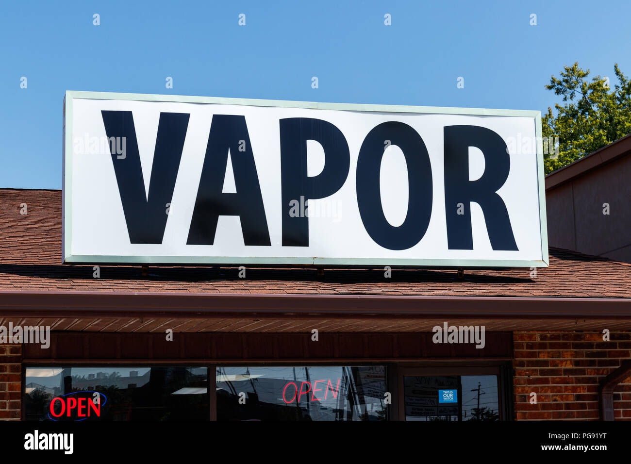 Risks and benefits hi-res stock photography and images - Alamy