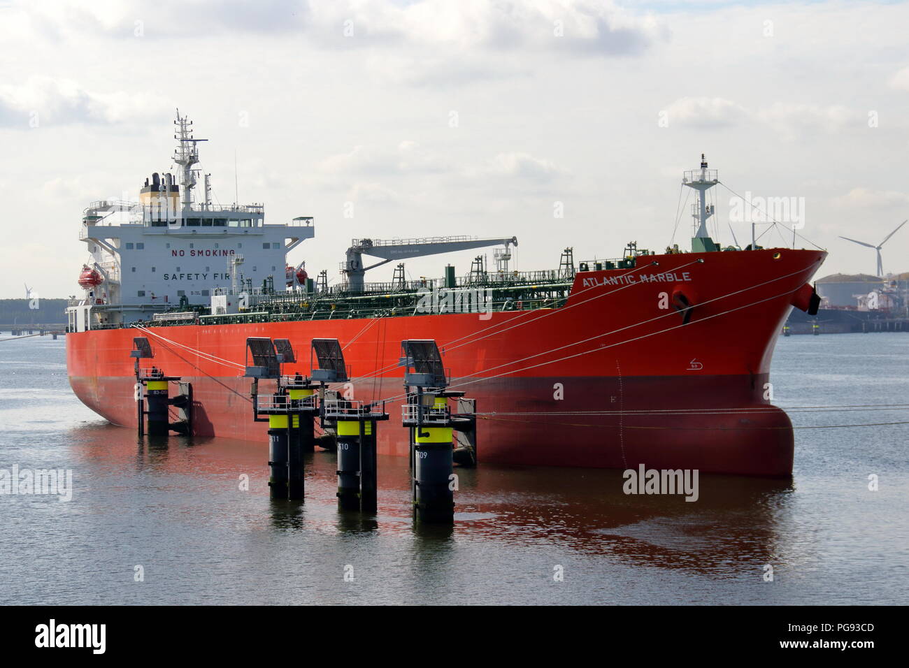 Tanker ship atlantic hi-res stock photography and images - Alamy