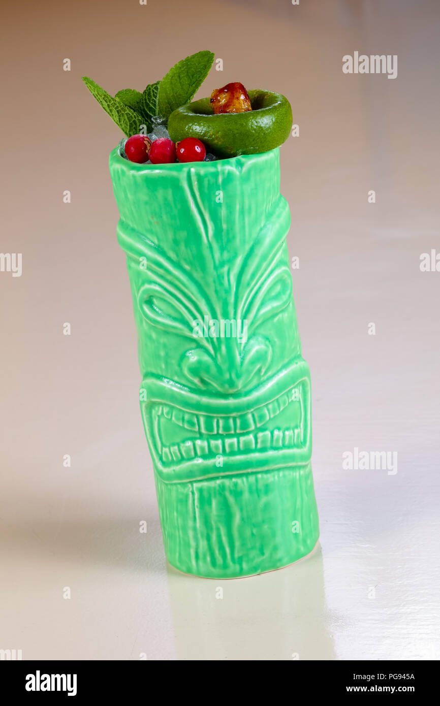 Hawaii cocktail bar drink Stock Photo - Alamy