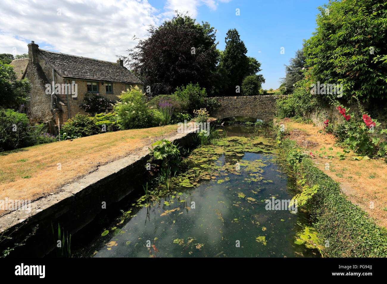 The River Leach, Northleach town, Gloucestershire, Cotswolds, England ...