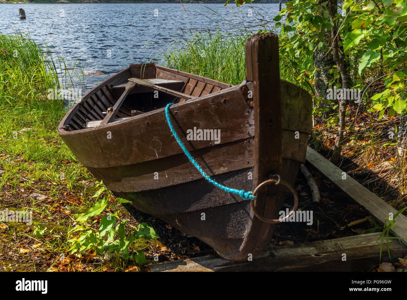 Antique Rowing Boat Stock Photos & Antique Rowing Boat Stock Images - Alamy