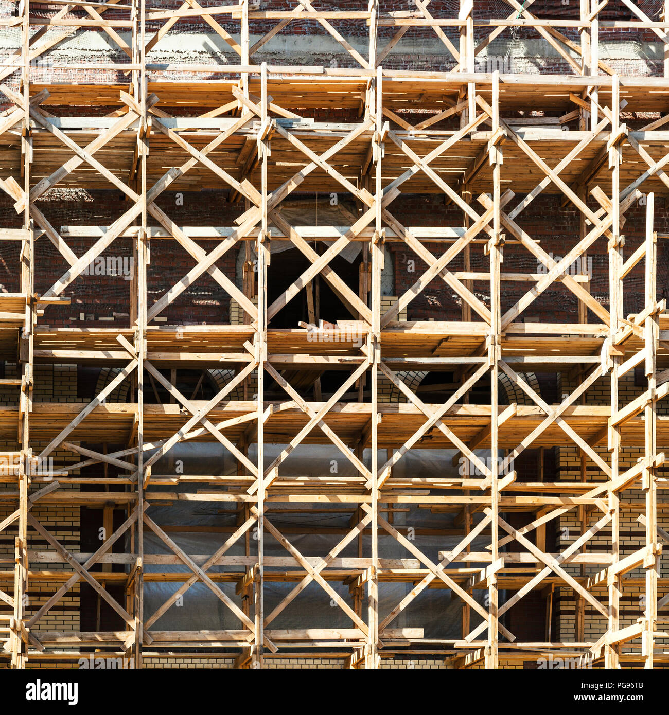 Scaffolding plank hi-res stock photography and images - Alamy