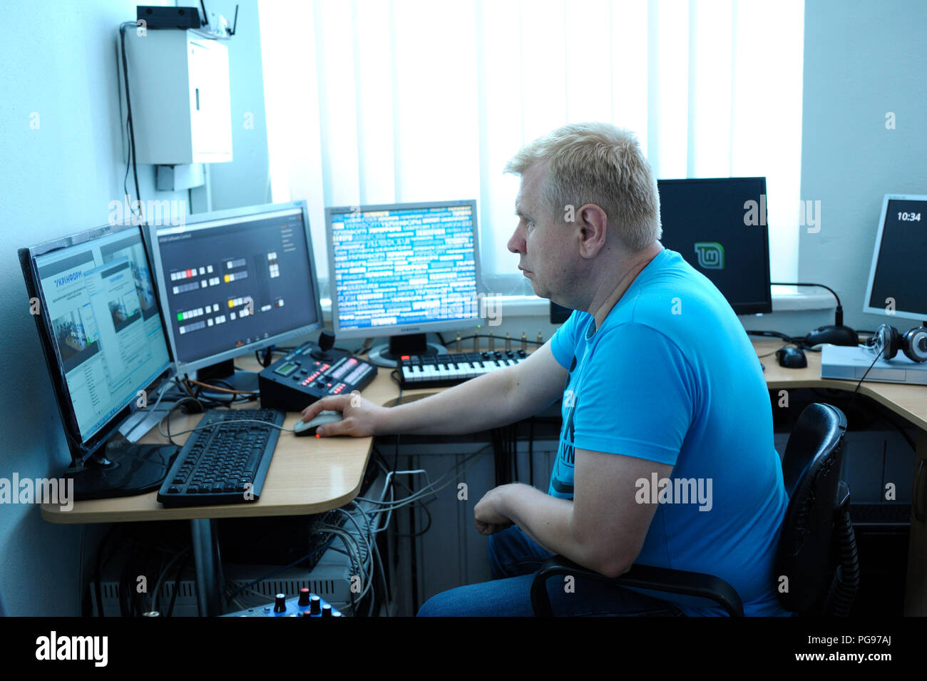 Video editor workplace hi-res stock photography and images - Alamy