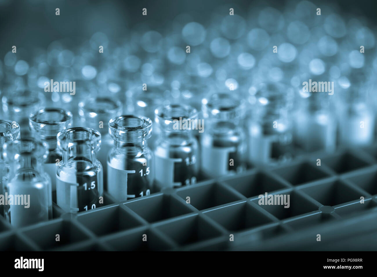 Phials hi-res stock photography and images - Alamy