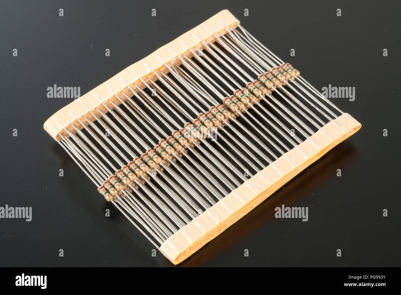 Electronic resistors hi-res stock photography and images - Alamy