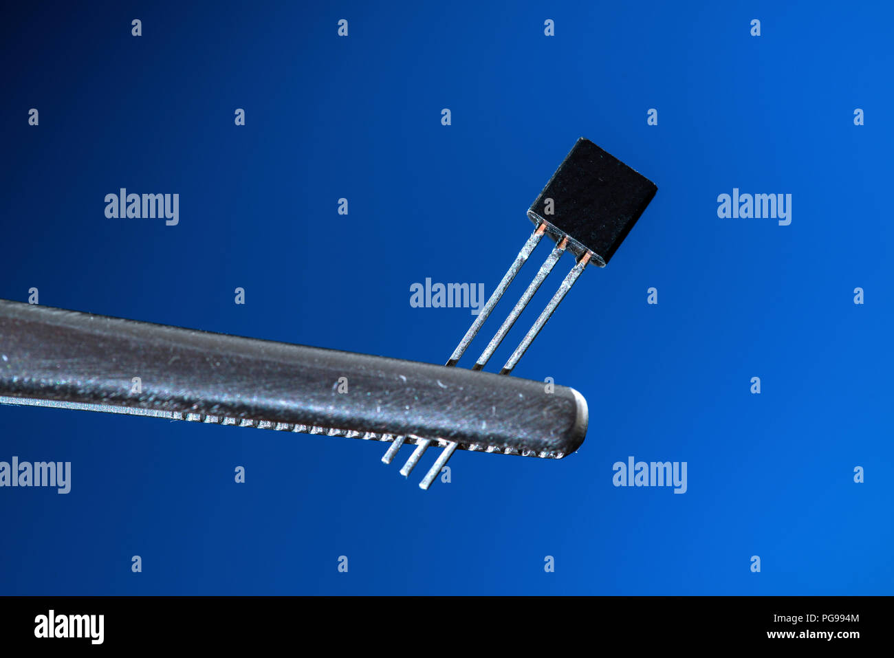 Transistor hi-res stock photography and images - Alamy